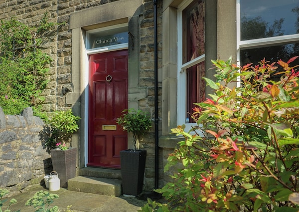 Church View, Pet Friendly, With Open Fire In Buxton - Buxton
