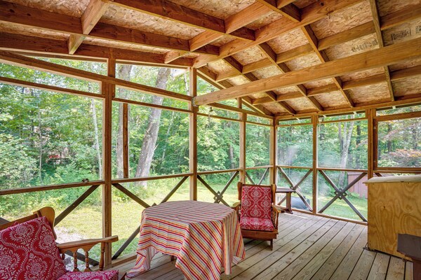 Cozy Becket Cottage Escape W/ Lake Access! - Berkshires, MA