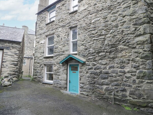 5 Tai Isa, Family Friendly, Character Holiday Cottage In Barmouth - Barmouth