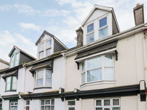 Flat 2, Pet Friendly, Country Holiday Cottage In Teignmouth - Shaldon