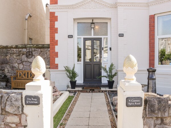 The Keep, Pet Friendly, Country Holiday Cottage In Llandudno - 란디드노