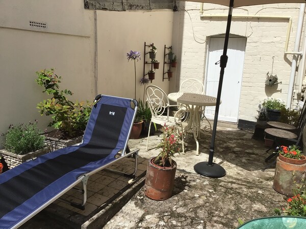 Flat 1, Pet Friendly, Country Holiday Cottage In Teignmouth - Shaldon