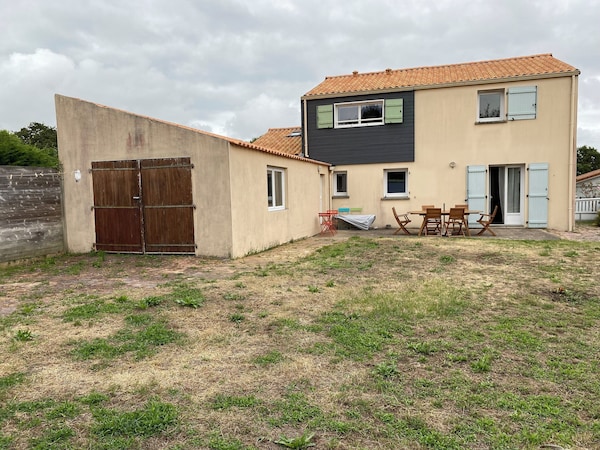Family Home With Large Garden On The Jade Coast - Loire-Atlantique