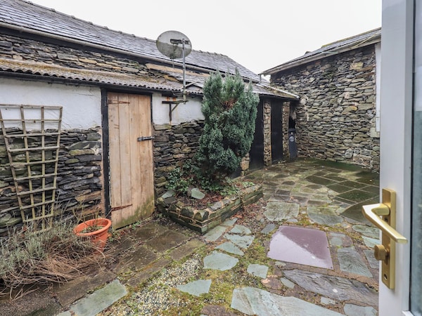Honeysuckle Cottage, Family Friendly, With Open Fire In Windermere - Windermere
