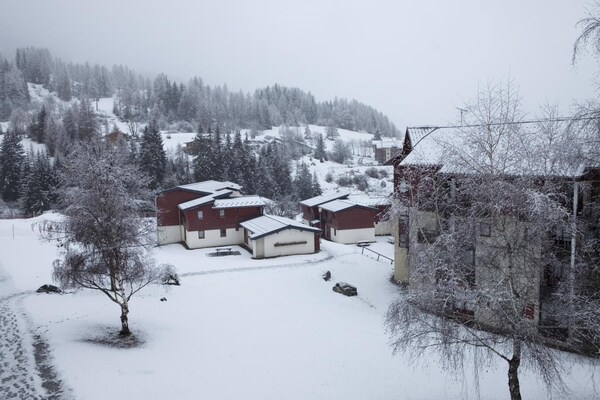 300m From Resort Center, Swimming Pool, Balcony, Parking, Tv, Ski Locker, 25m², Val Cenis - Bessans