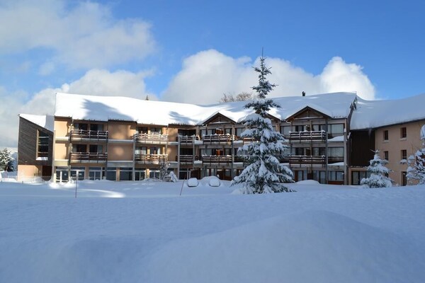 Remise En Forme, Piscine, Hammam, Parking, Télévision, Casier à Ski, 35m², Les Rousses - Les Rousses