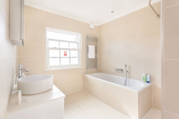 Beautiful Twin Room Next To Camden Station - 馬里波恩