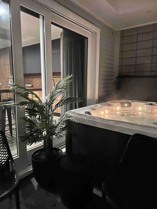 City Spa Retreat - Wellington