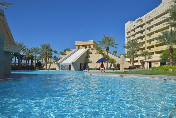 Your Resort In Vegas Near The Strip:explore,relax!swim,onsite Pool!2 Units - Henderson