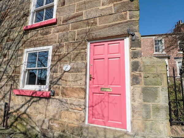 Red Grouse Cottage, Pet Friendly, With Open Fire In Guisborough - Redcar