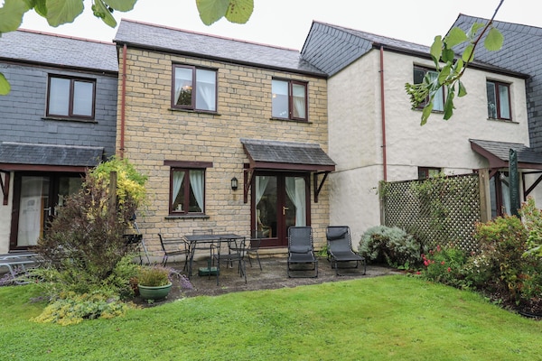 Albert's Den, Pet Friendly, Character Holiday Cottage In Falmouth - Falmouth