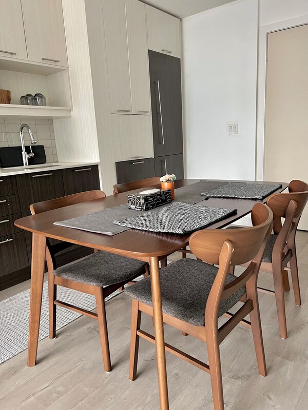 Cozy Condo In The Heart Of Toronto! - Toronto