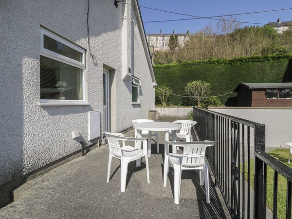 Trem Y Foel, Pet Friendly, With A Garden In Penrhyndeudraeth - Portmeirion