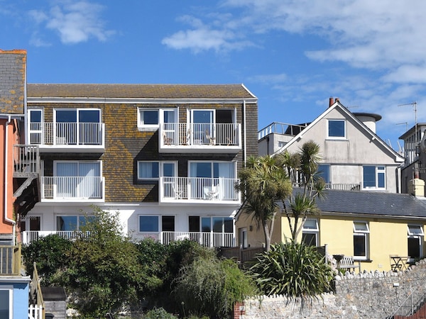 3 Bay View Court, Family Friendly In Lyme Regis - Lyme Regis