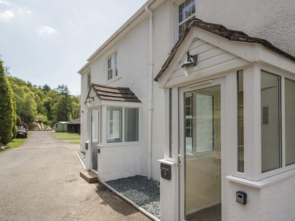 Garden Cottage No 2, Pet Friendly, With A Garden In Keswick - Keswick