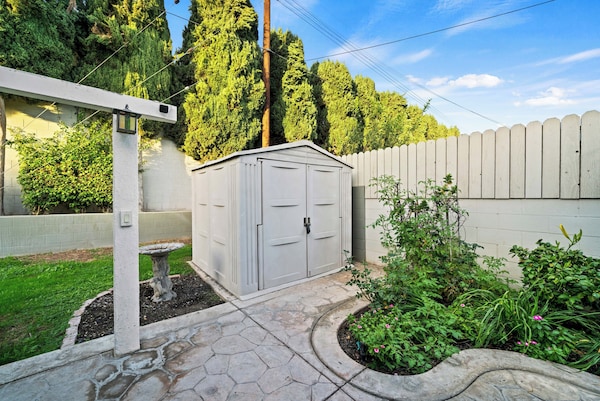 Disney Dream Home: Playground, Yard & Game Room! - Anaheim, CA