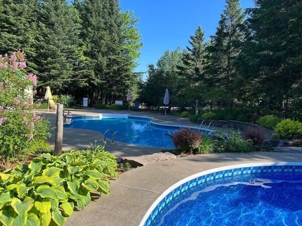 Great Location! Chalet On The Golf W Pool Table - Mont-Tremblant