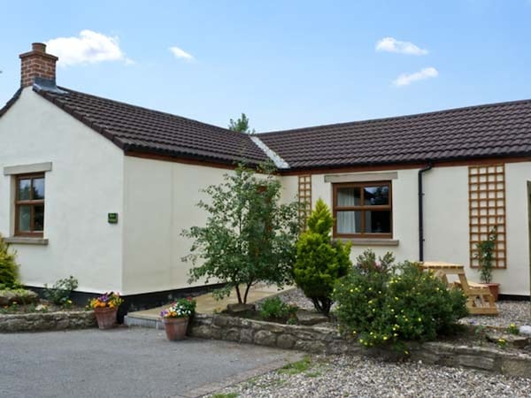 Rose Cottage, Pet Friendly, Character Holiday Cottage In Eppleby - Barnard Castle