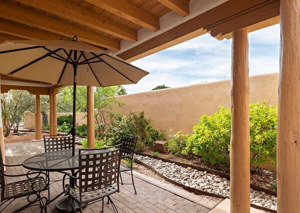 2-bedroom Home For 4, Great Amenities - Pool, Hot Tubs, Golf And More - Santa Fe, NM