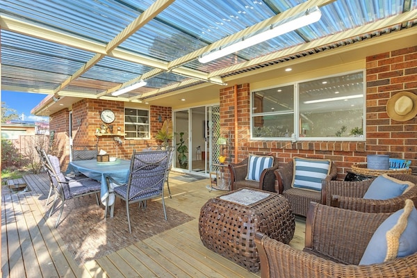The Goddess Of Wine Retreat With 3pm Checkout - Sussex Inlet