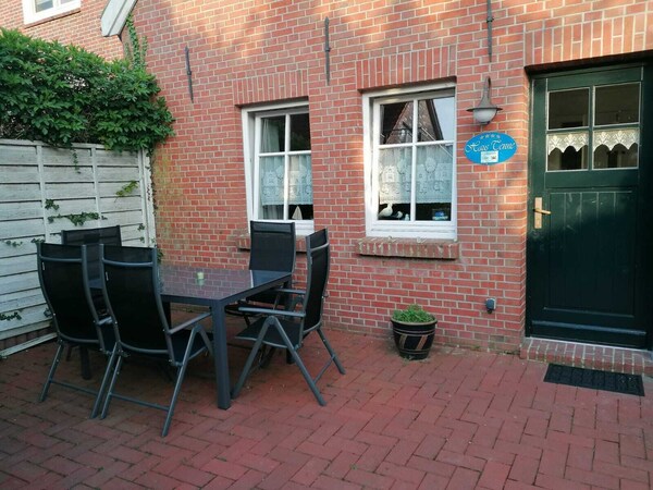 Gemütliches Ferienhaus Tenne Im Gulfhof Greetsiel In Zentraler Lage - Greetsiel