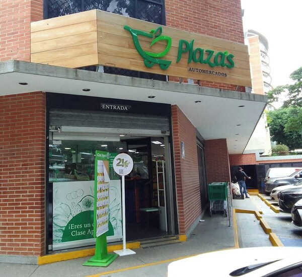 Luminoso Apartamento En El Rosal - Caracas