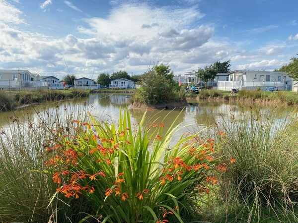 The Buttercup Lodge  - Countryside View - Skegness