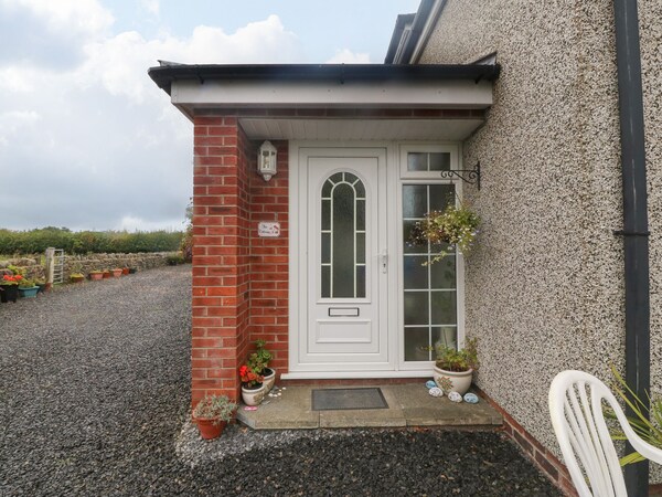The Cottage At Ty Newydd, Pet Friendly, With Open Fire In Brynsiencyn - Anglesey