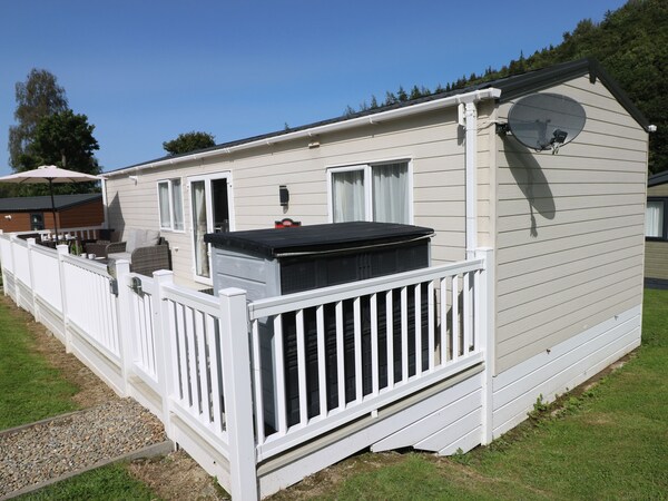 116 Woodpecker Lodge, Pet Friendly In Llanarth - New Quay