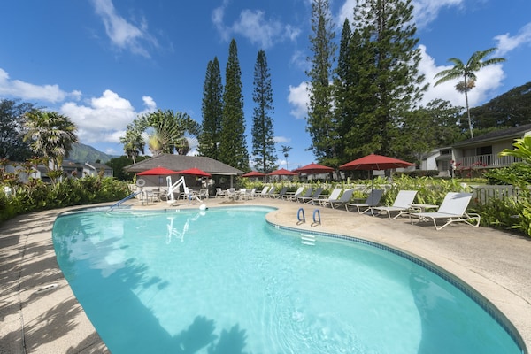 Make Your Trip More Enjoyable! 2 Relaxing Units, Onsite Pool And Free Parking! - Kauai, HI