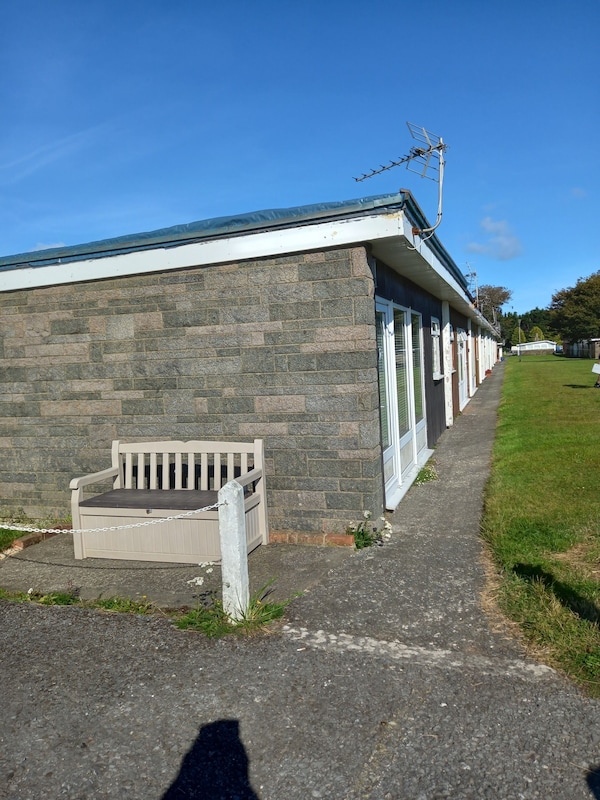 Two Bedroom Chalet - Sleeps 4 - Dartmouth