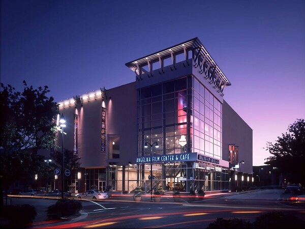 Conveniently Located Near A Variety Of Attractions! Free Parking And Breakfast! - Lochwood - Dallas